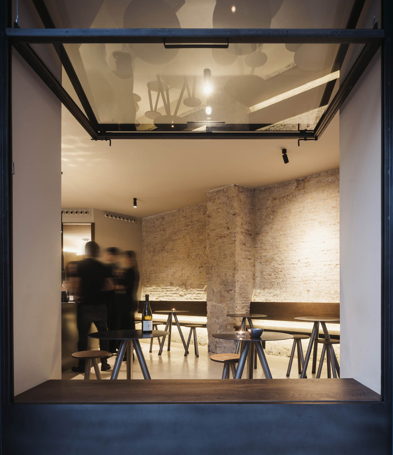 OFF LINE Café by RAMÓN ESTEVE ESTUDIO - Architizer