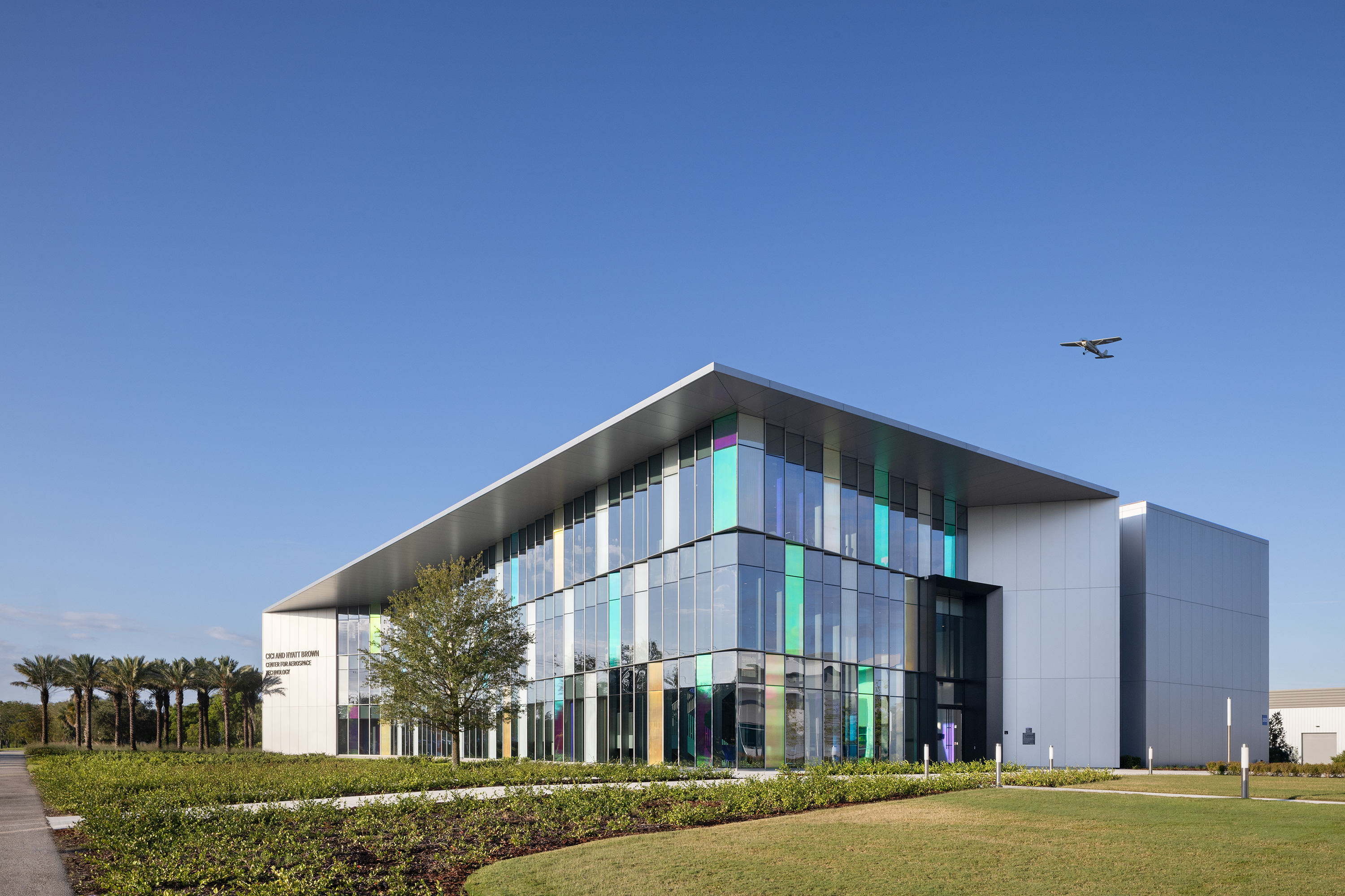 Cici and Hyatt Brown Center for Aerospace Technology by ikon.5 ...