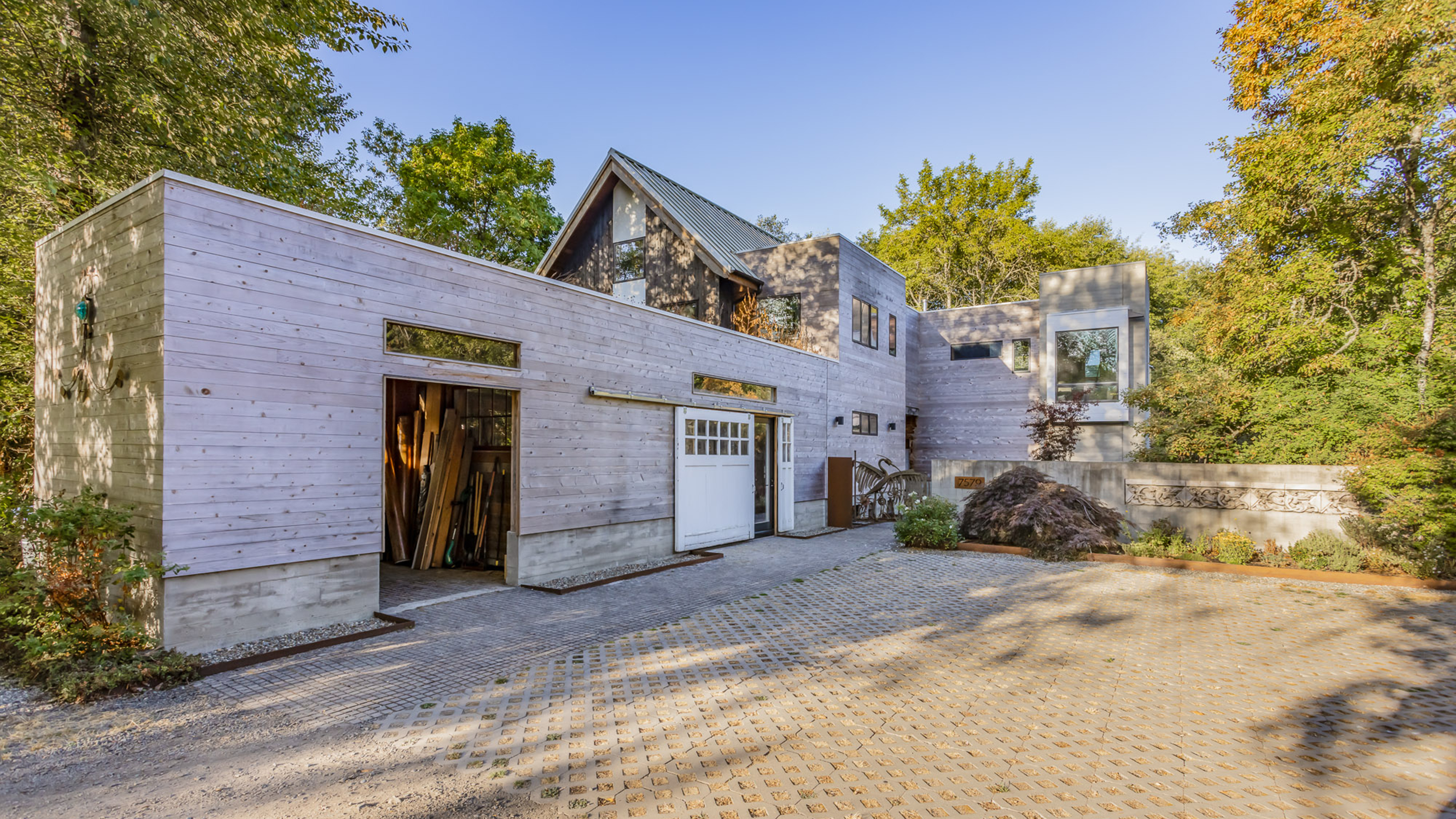 Heron Hall by McLennan Design | Bainbridge Island, WA, USA | Perkins ...