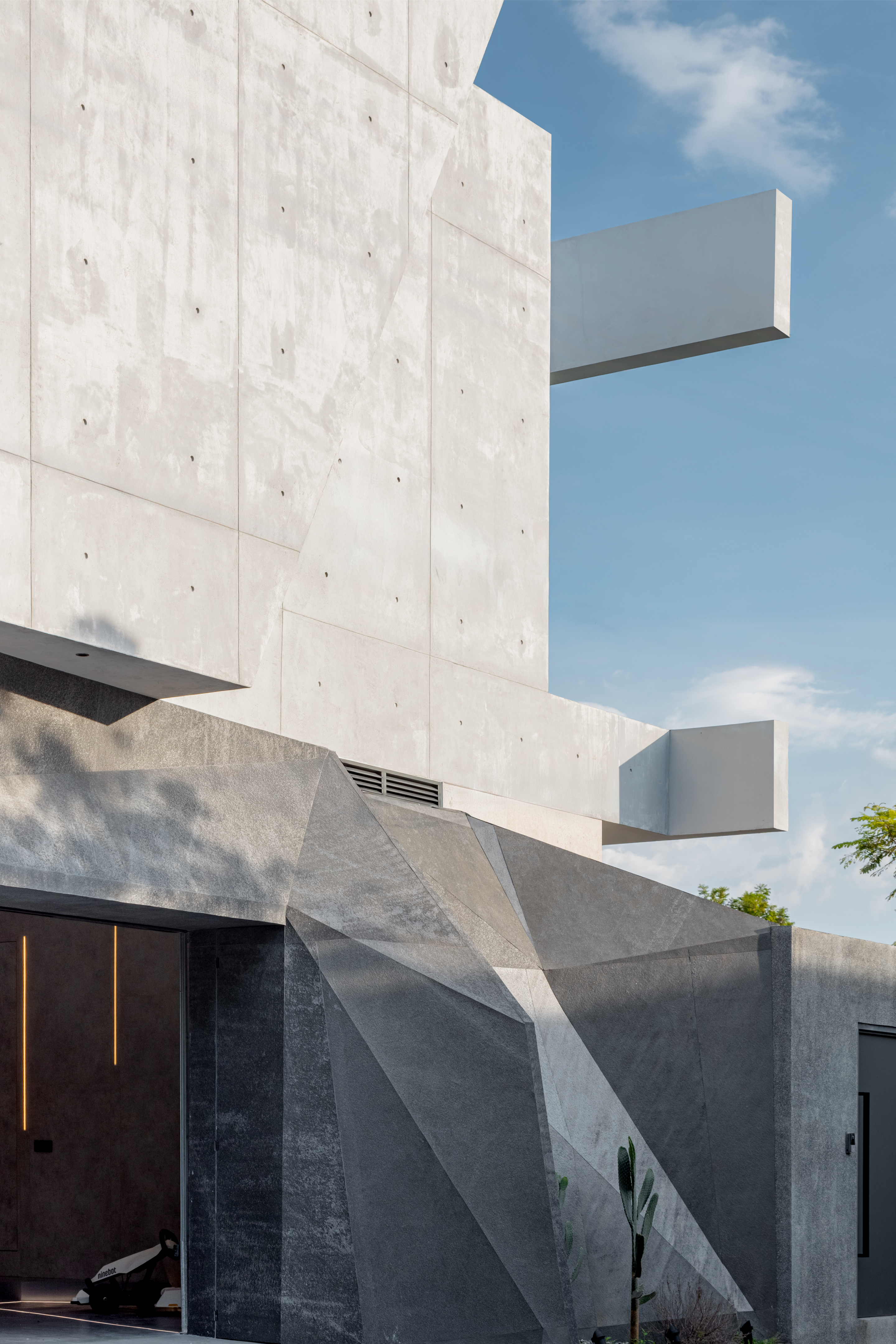 Cavern House by HAA STUDIO - Architizer