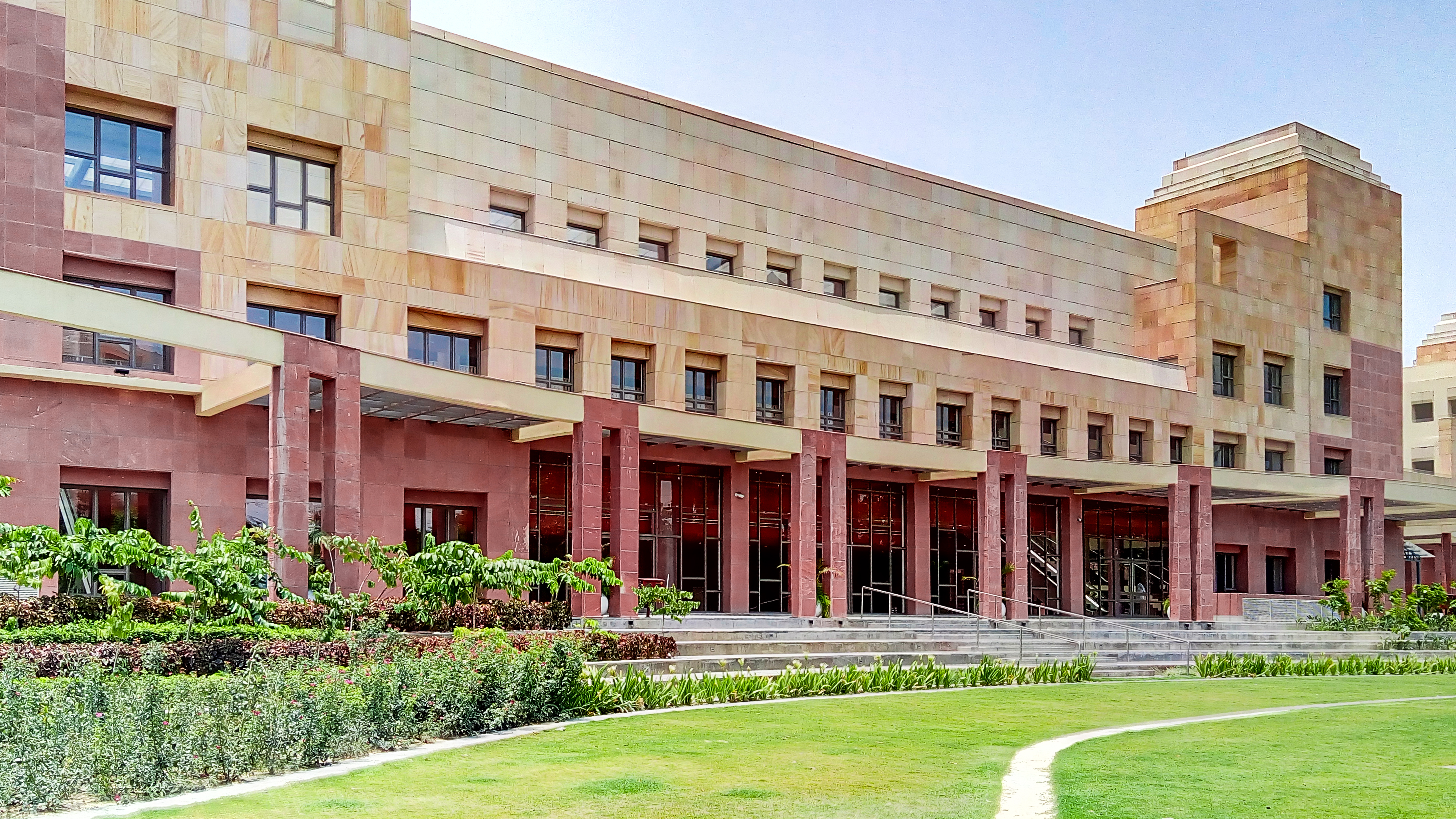 Trade Facilitation Center & Craft Museum, Varanasi by Sikka Associates ...