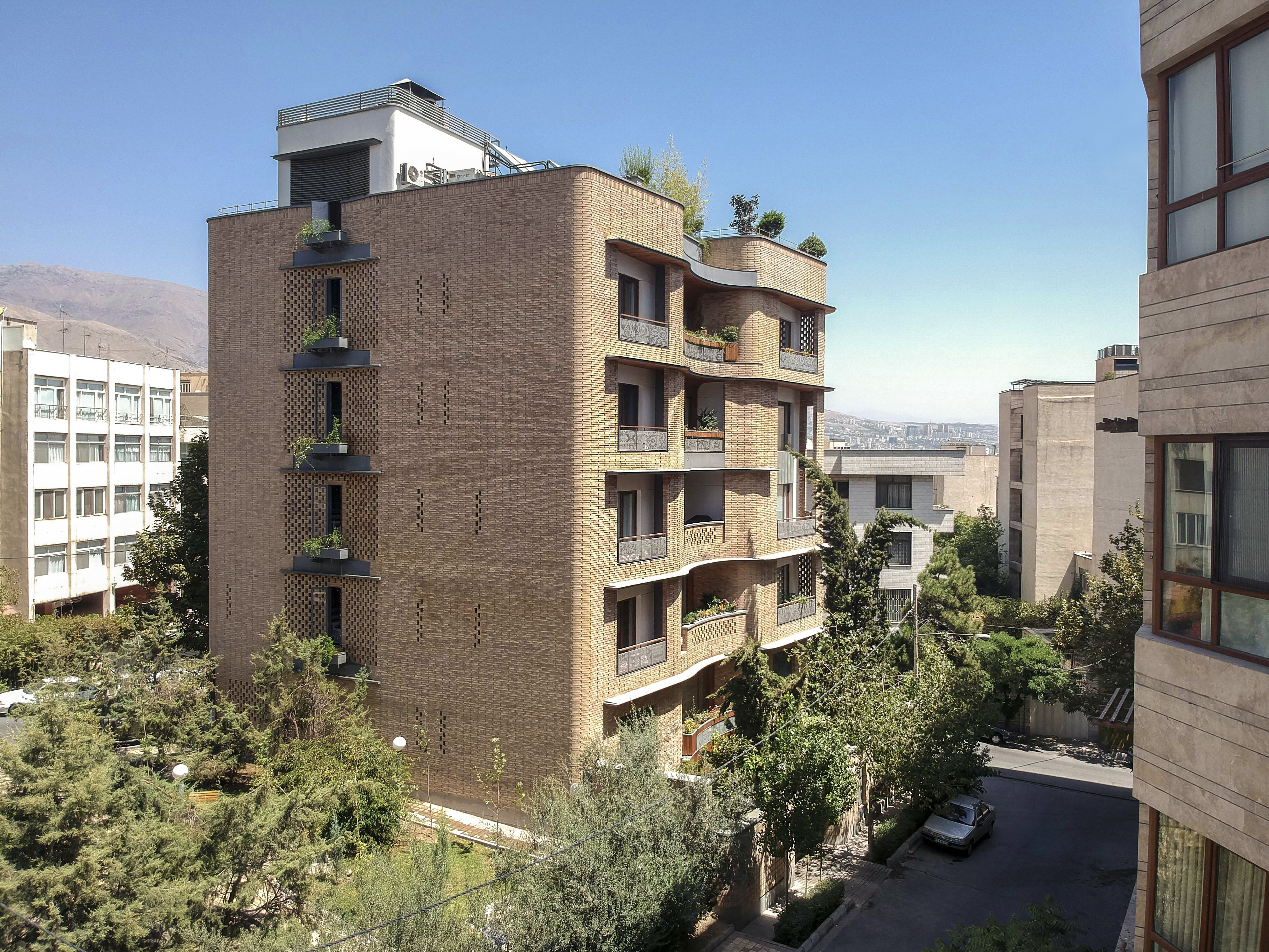 Park Residential Building by Pargar Architecture and Design Studio ...