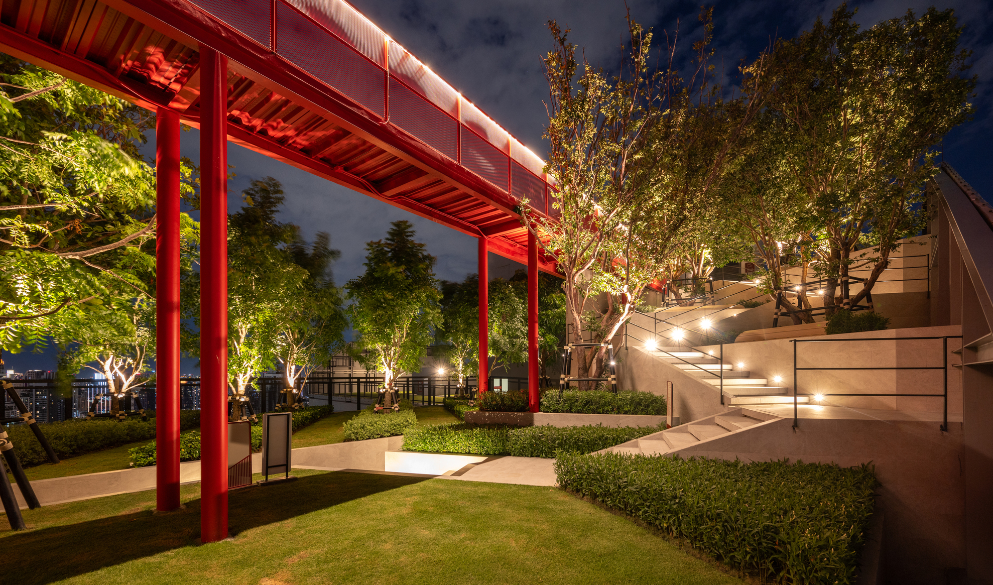 Aspire Sukhumvit - Rama 4 by Redland-scape.Ltd - Architizer