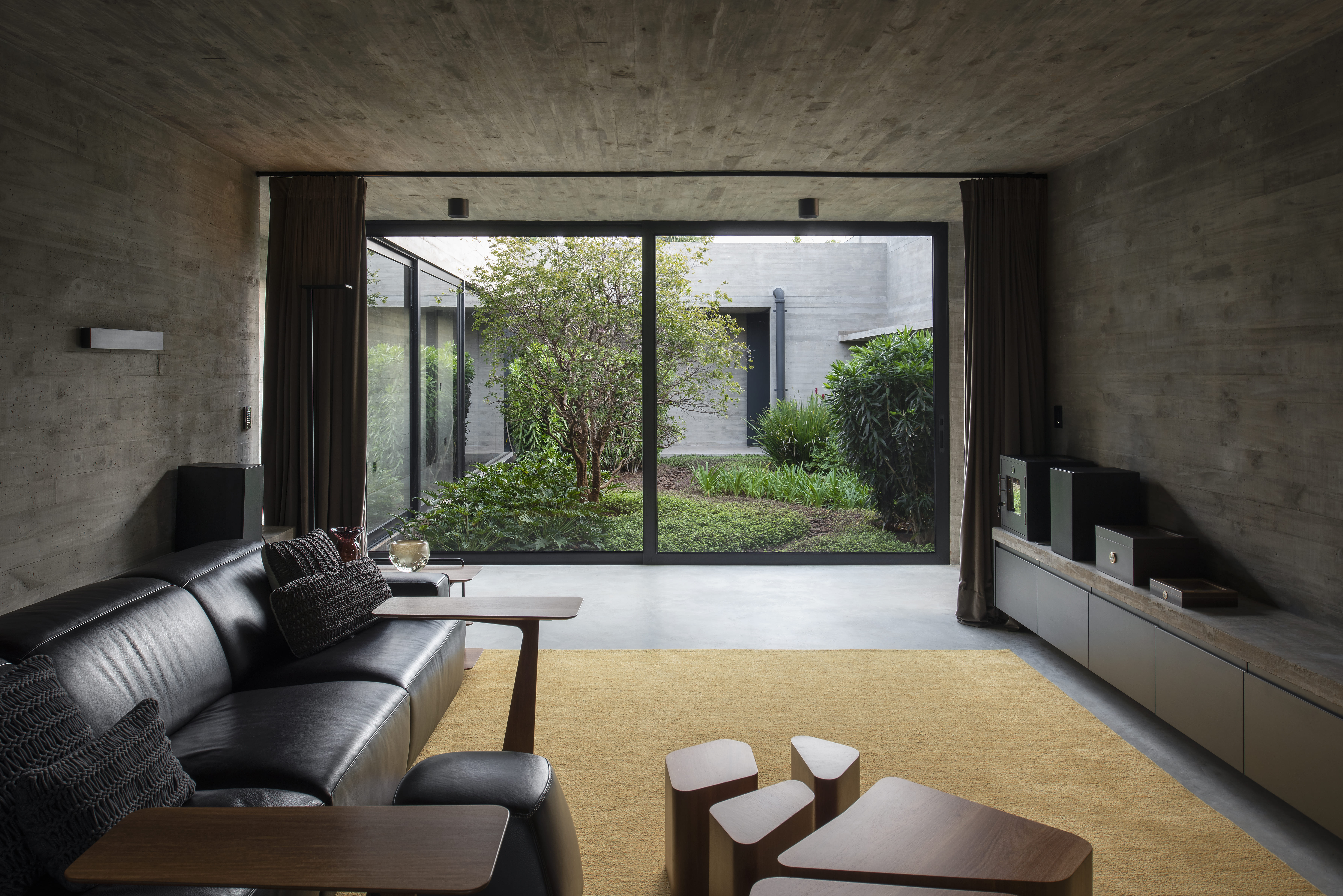 Paula House by Luciano Kruk Arquitectos - Architizer