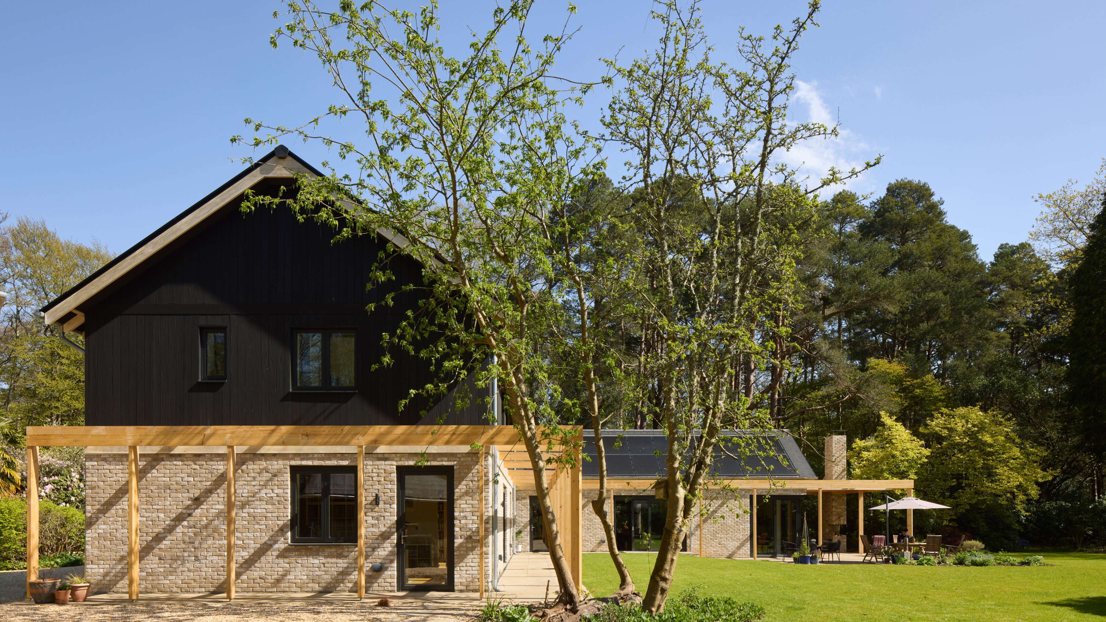 Little Barn | Energy Positive Contemporary Home by Footprint Architects ...