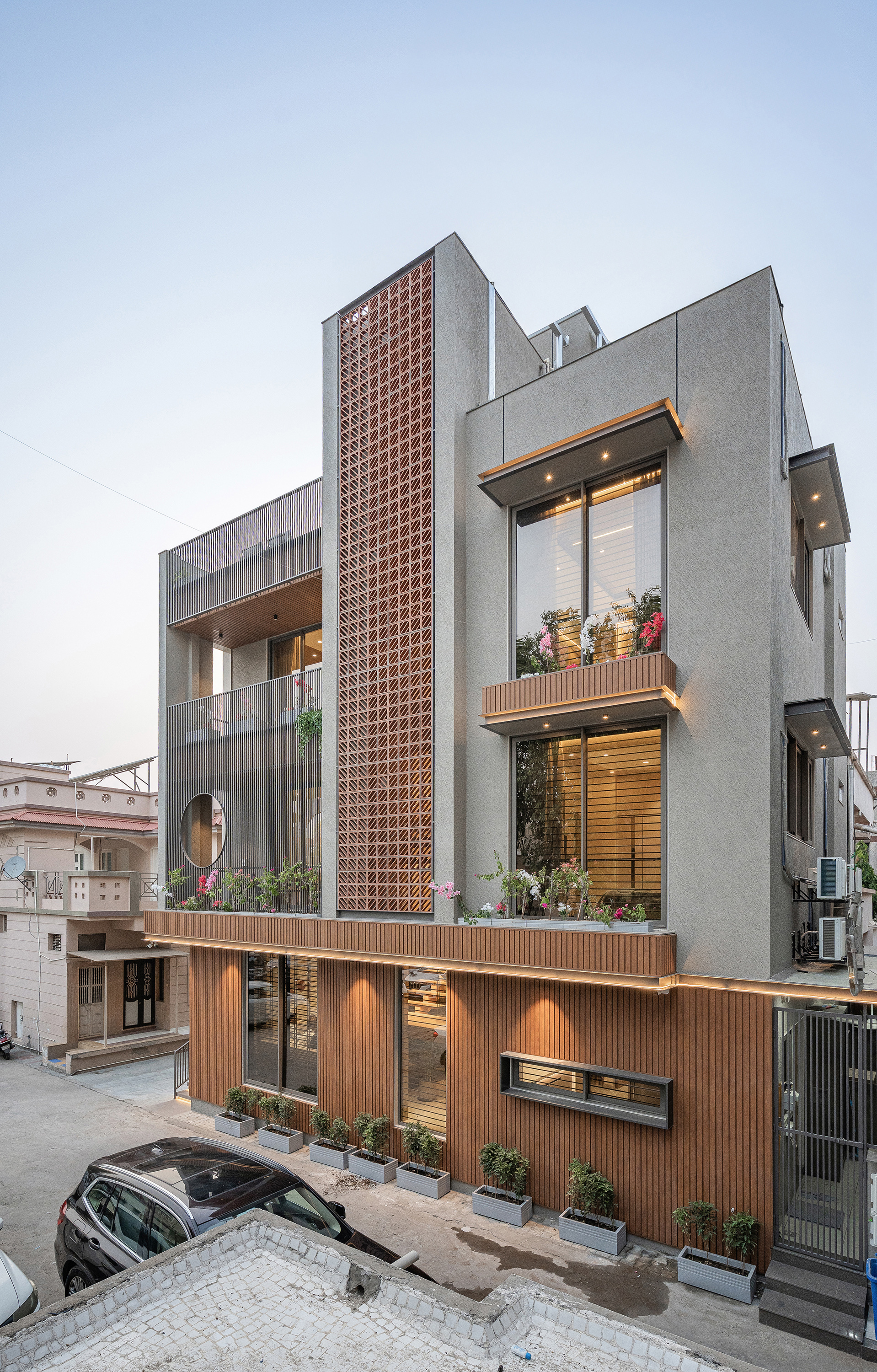 A Cube House by Prashant Parmar Architect | Shayona Consultants ...