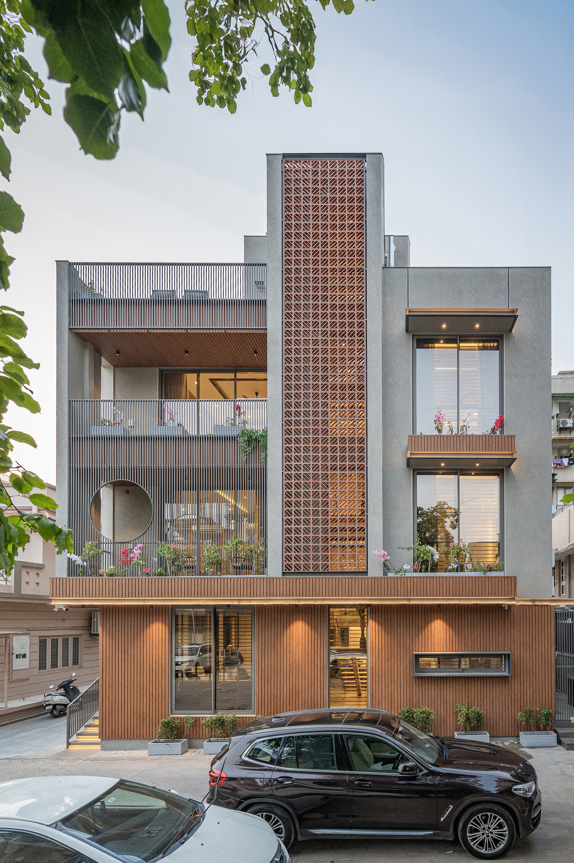 A Cube House by Prashant Parmar Architect | Shayona Consultants ...