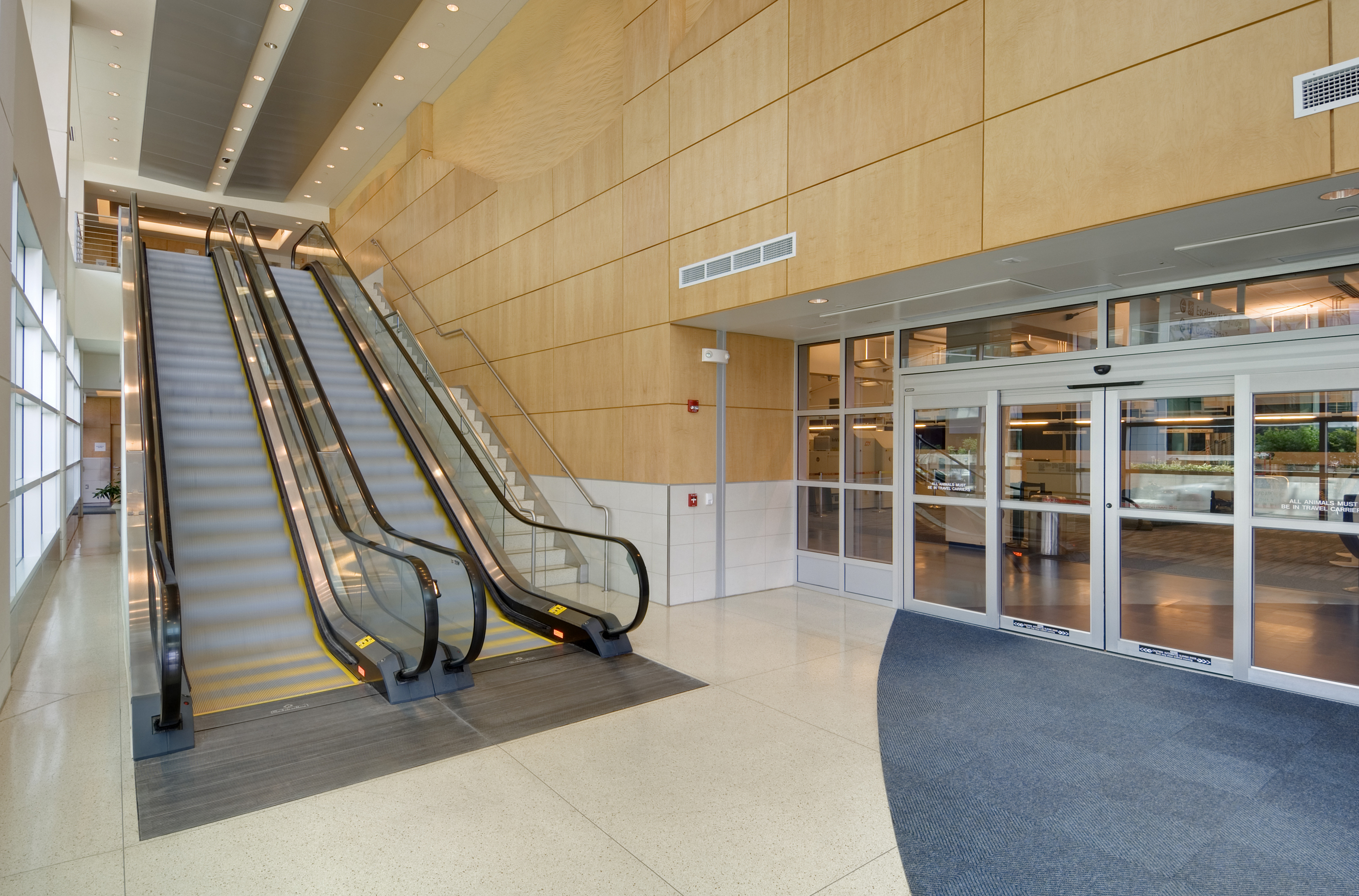Gerald R. Ford International Airport, Terminal Area and Parking ...