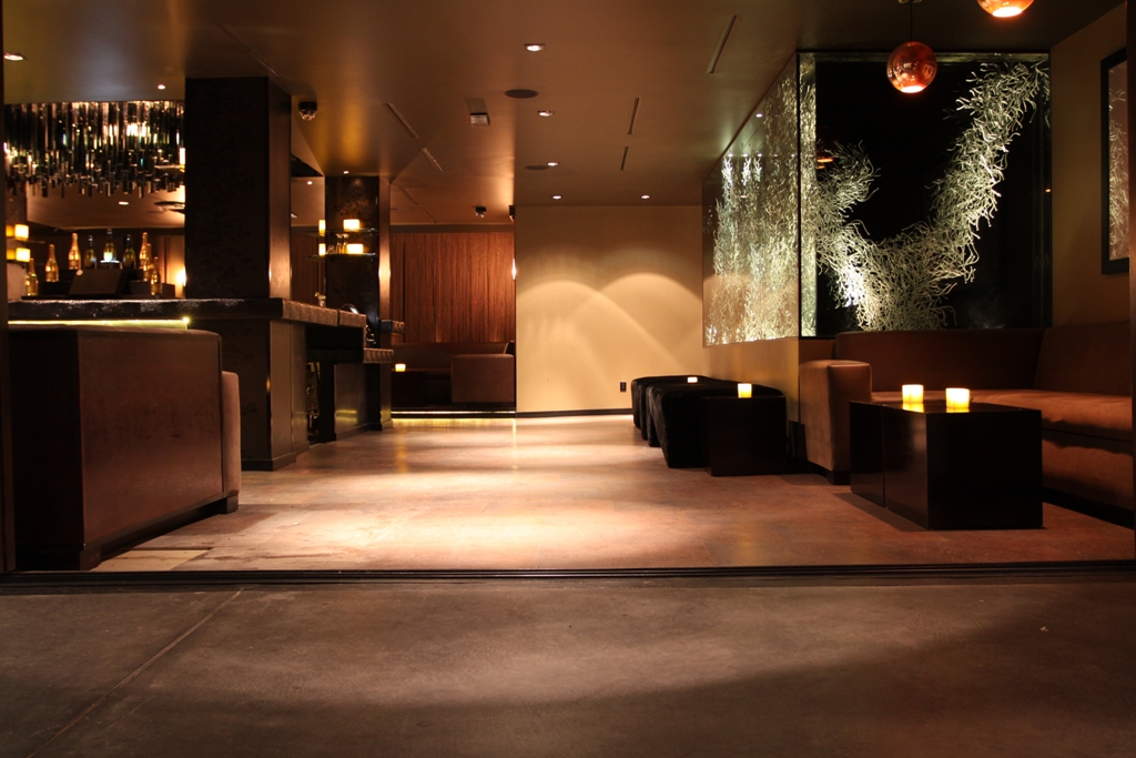 R-Lounge by Tima Winter Inc. - Architizer