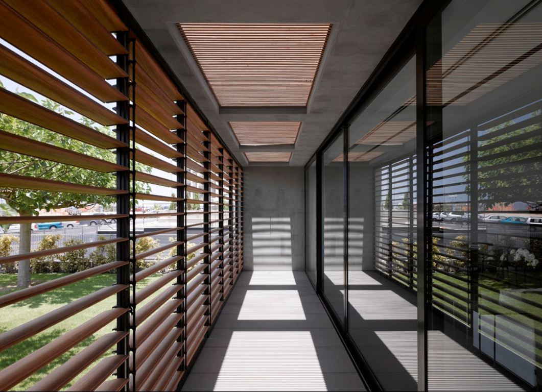 An open but enclosed home by PITSOU KEDEM ARCHITECTS - Architizer