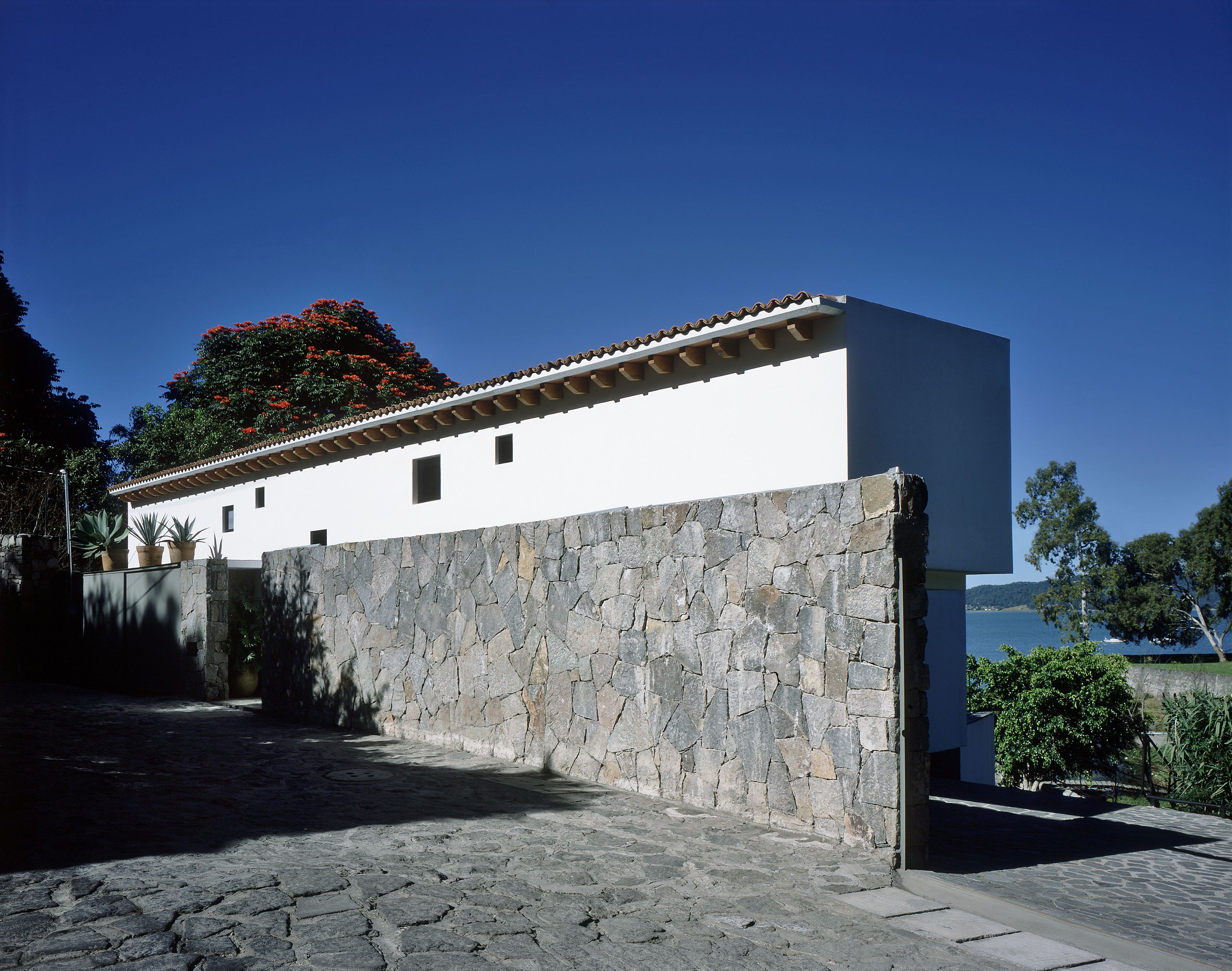 Casa Diaz by Productora - Architizer