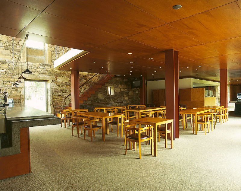 ClubHouse de Ponte de Lima by Topos Atelier de Arquitectura, Lda ...