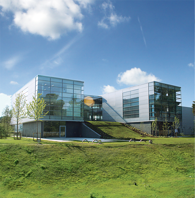 Iguzzini Illuminazione UK Headquarters by Lewis & Hickey - Architizer