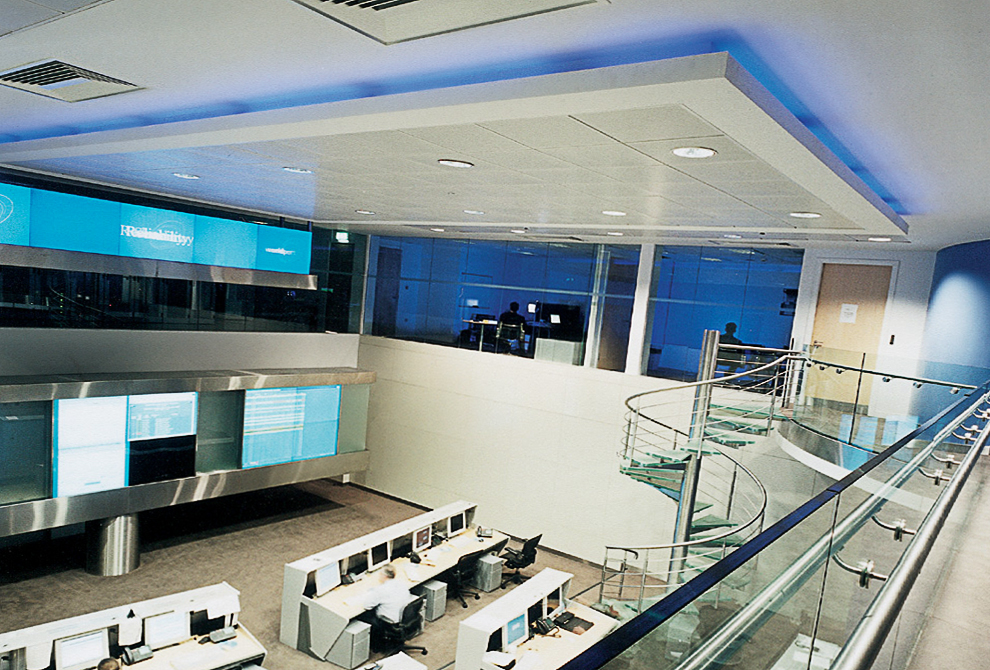 WorldPort Supercentre European Headquarters by Lewis & Hickey - Architizer