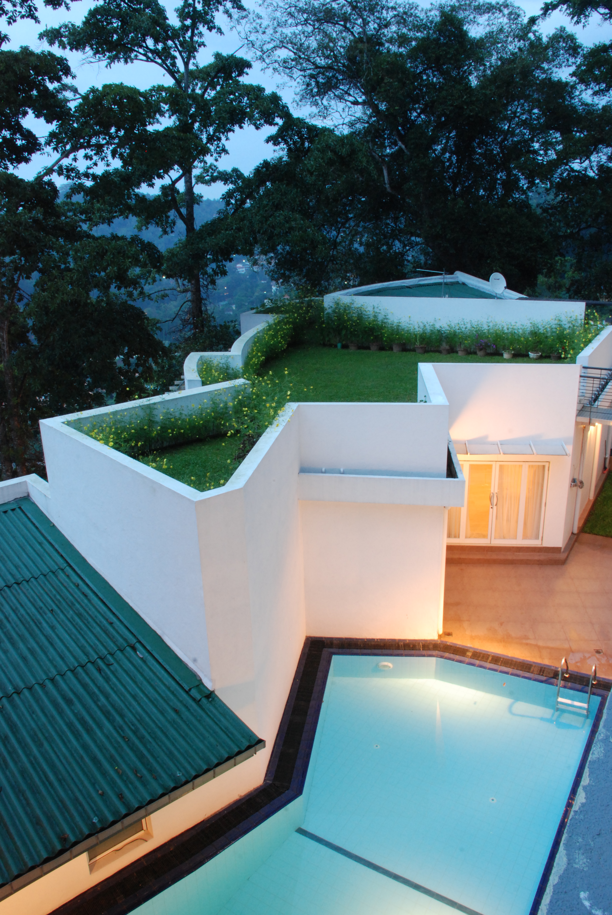 Jayampathi Aluvihare House, Kandy, Sri Lanka - Architizer