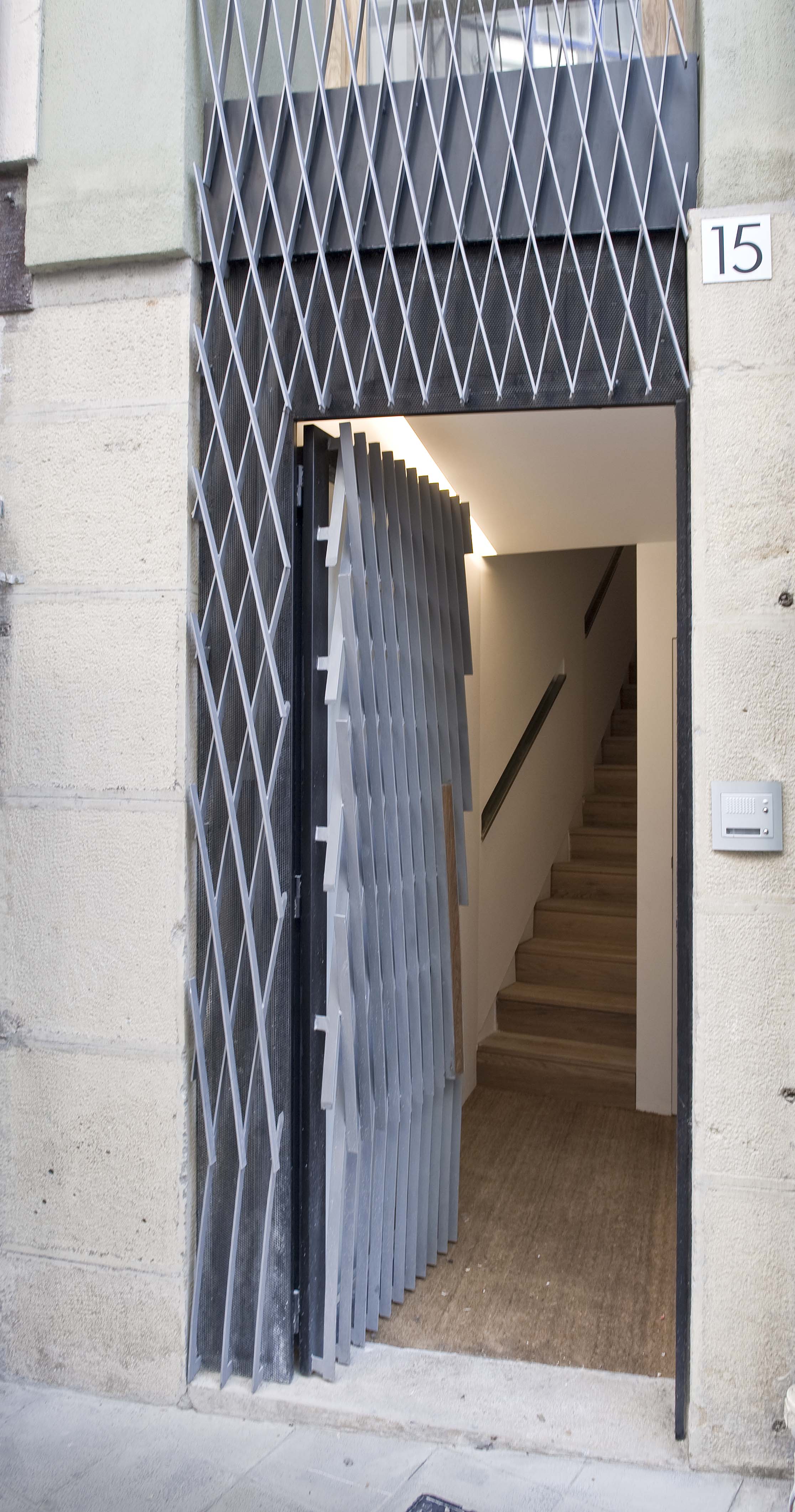 Narrow Building by Alfonso Alzugaray Arquitecto - Architizer