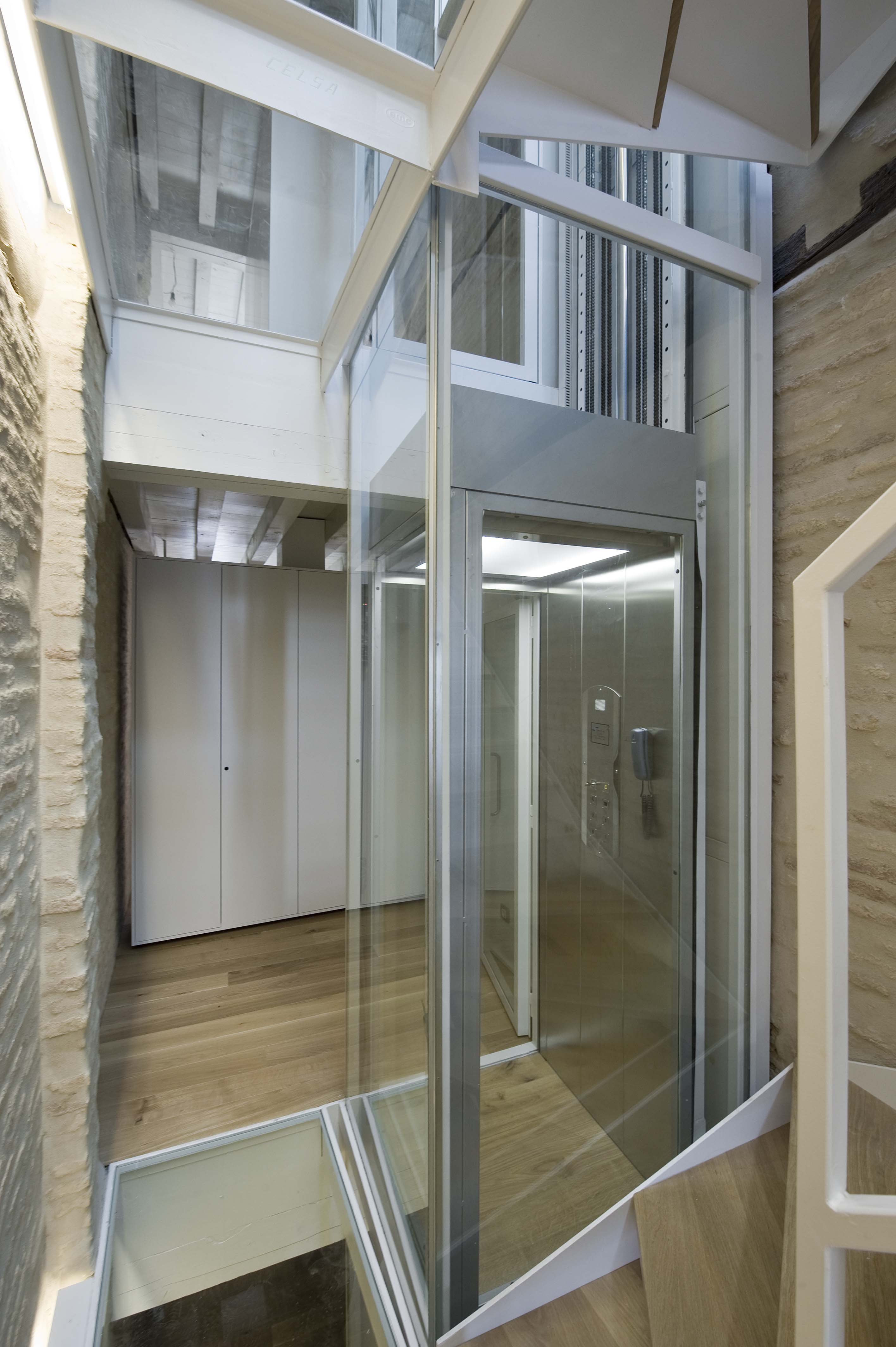 Narrow Building by Alfonso Alzugaray Arquitecto - Architizer