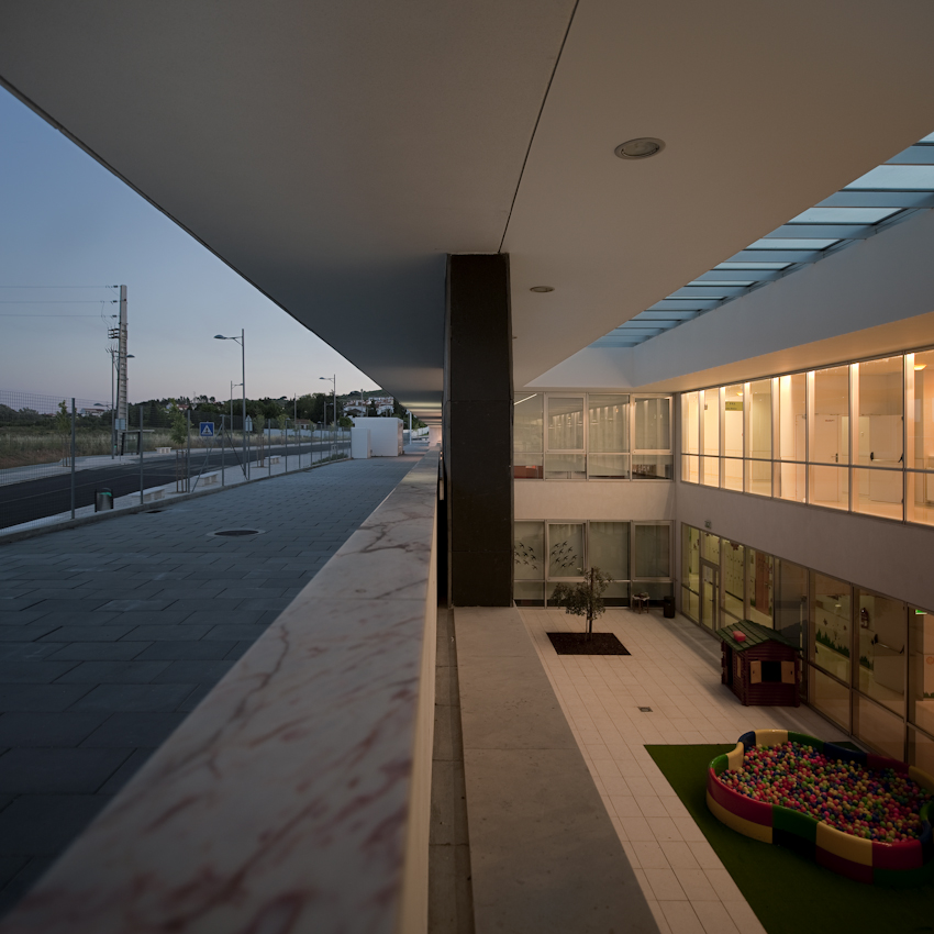 School Center Paredes Alenquer by Andre Espinho Arquitectura - Architizer