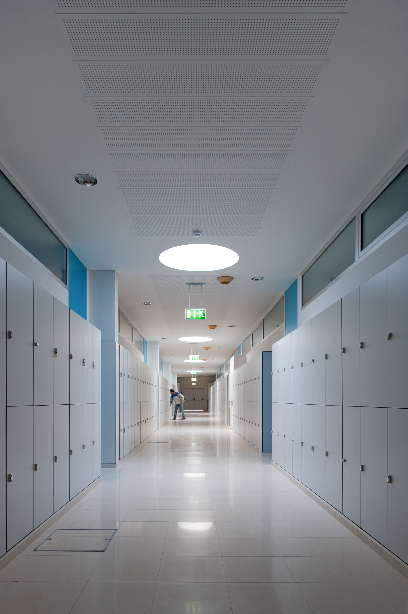 School Center Paredes Alenquer by Andre Espinho Arquitectura - Architizer