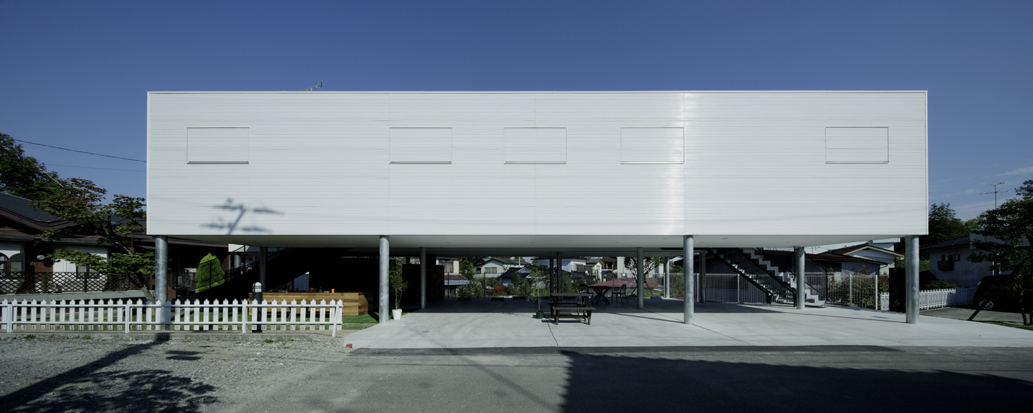 A House with a Alley by no.555 - Architizer
