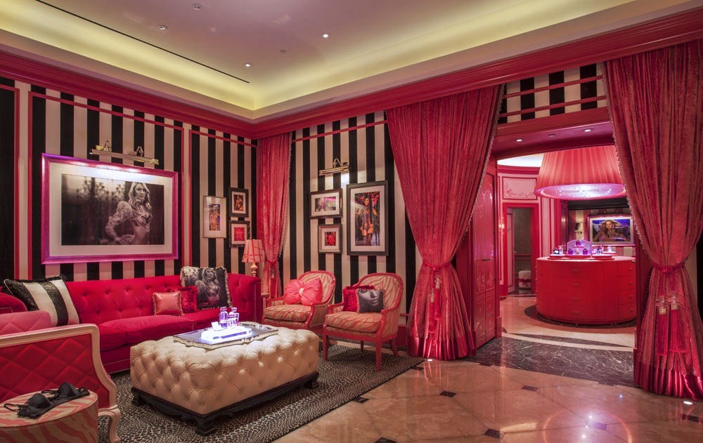 Victoria's Secret Flagship - Architizer