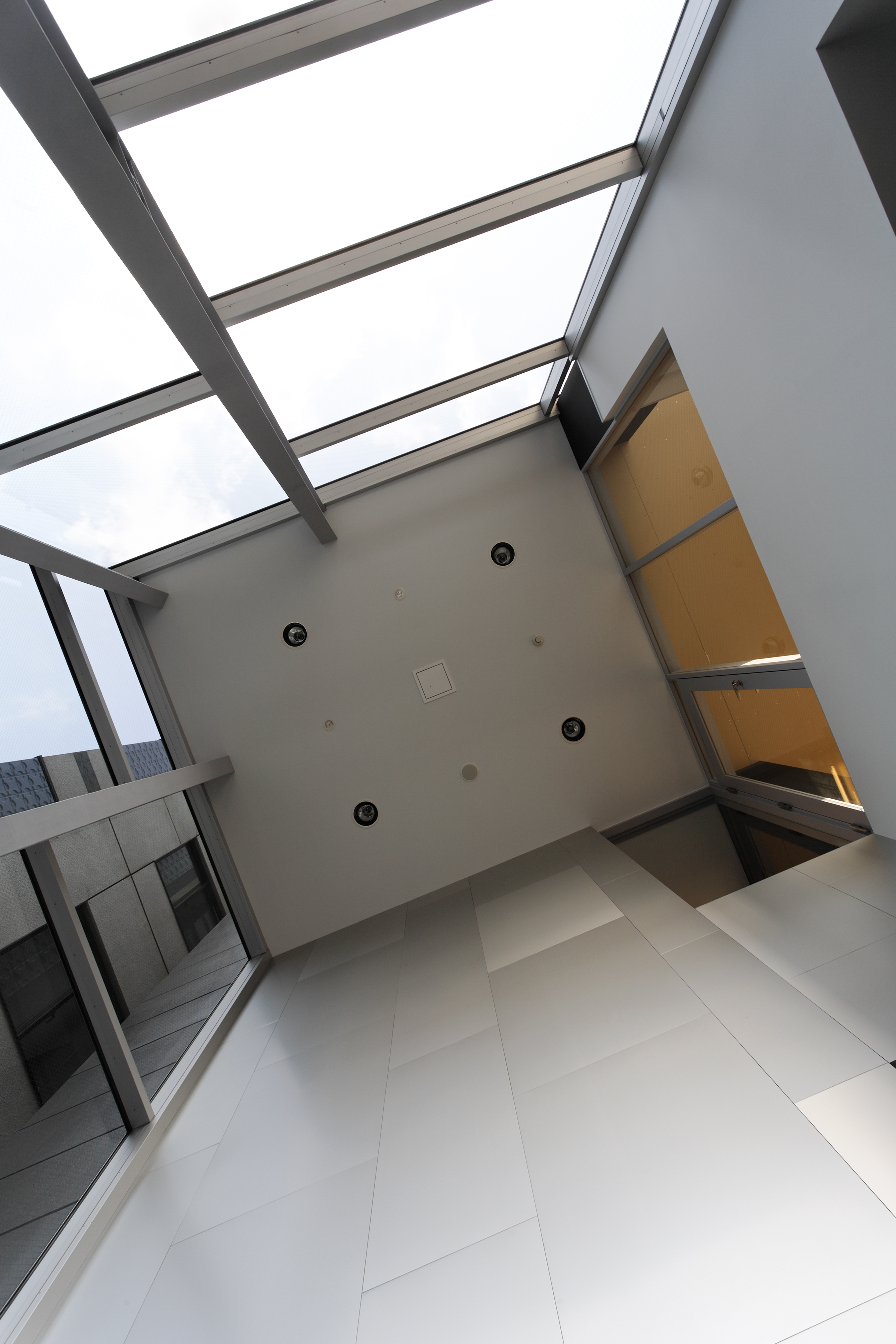 F-Town Building by Atelier Hitoshi Abe - Architizer