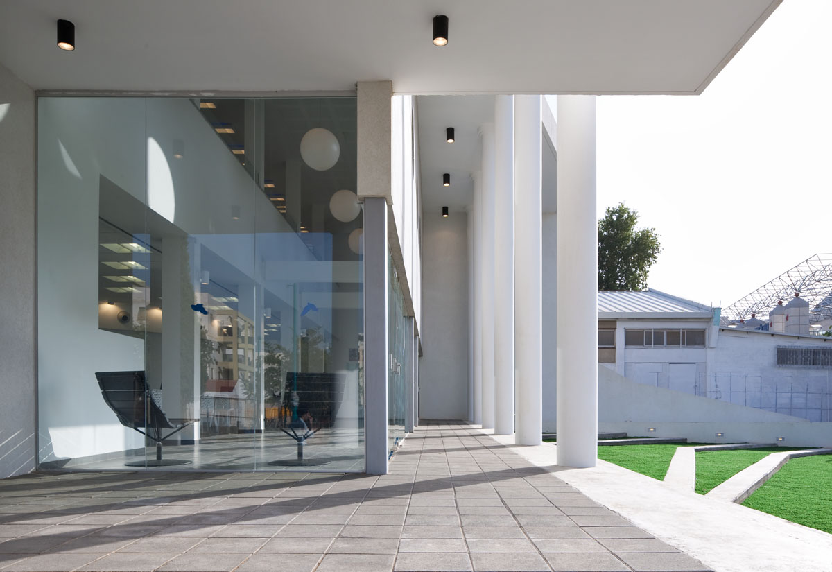 YRF English Studies Building for Children by Ron Fleischer - Architizer