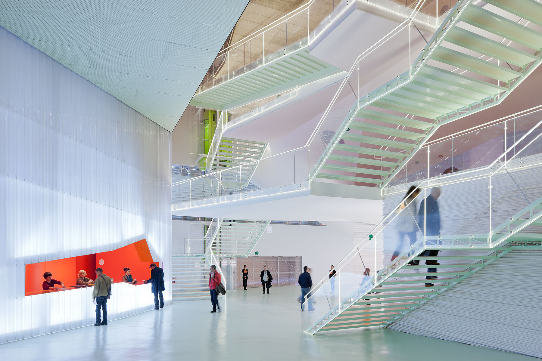 El "B" by selgascano - Architizer