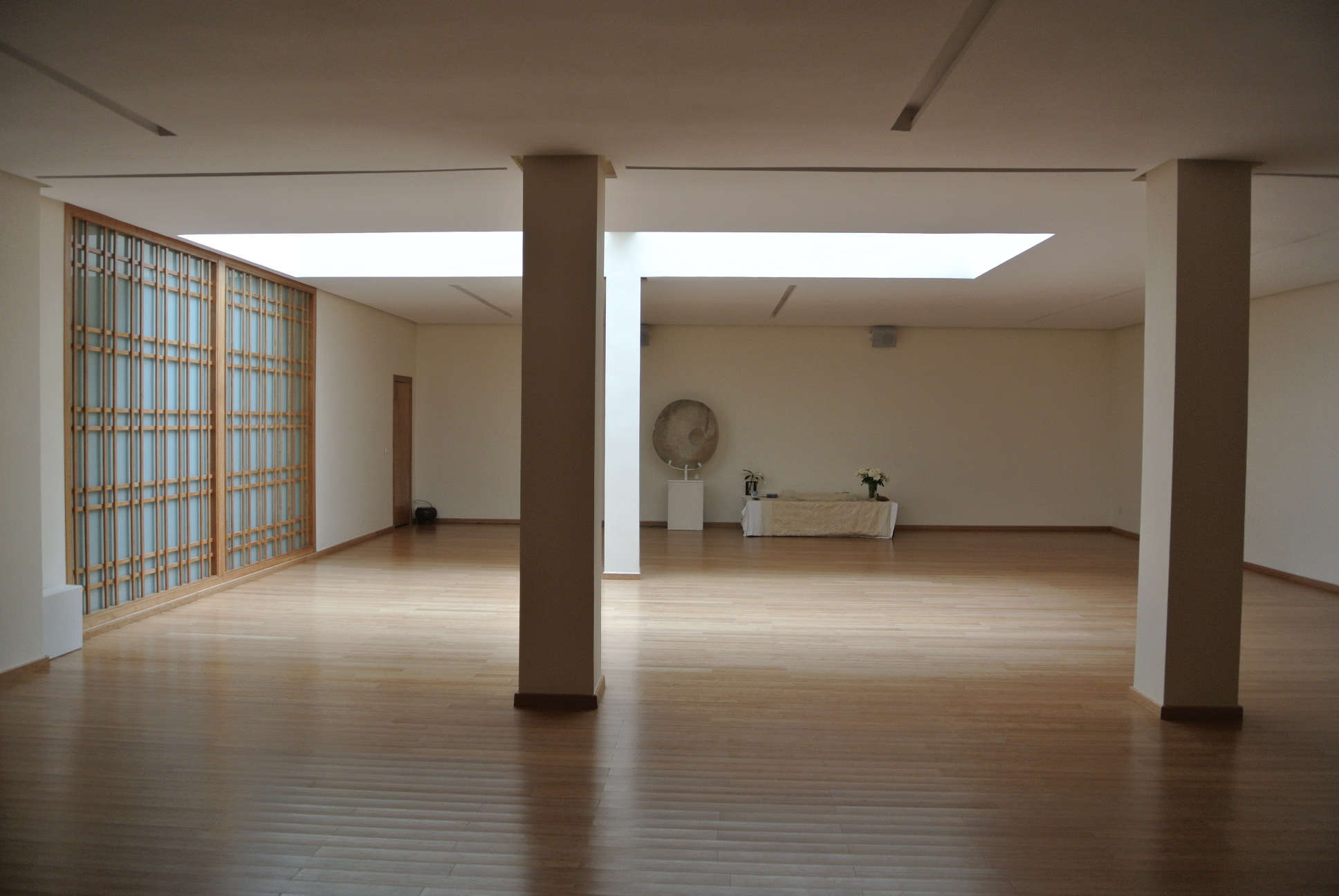 Damanjot Kaur yoga center - Architizer