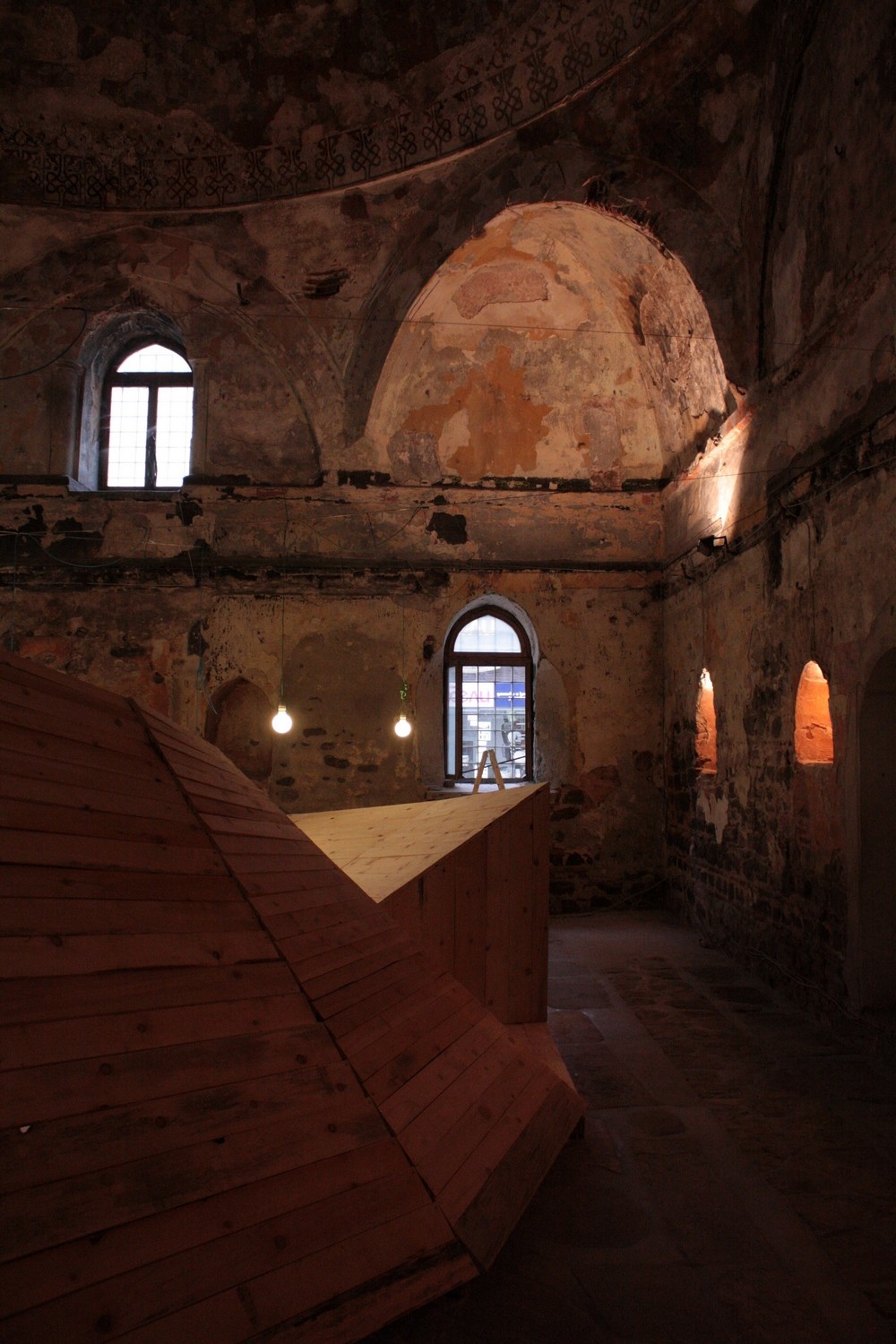 |CON|Temporary Library by studio 8 ½ - Architizer