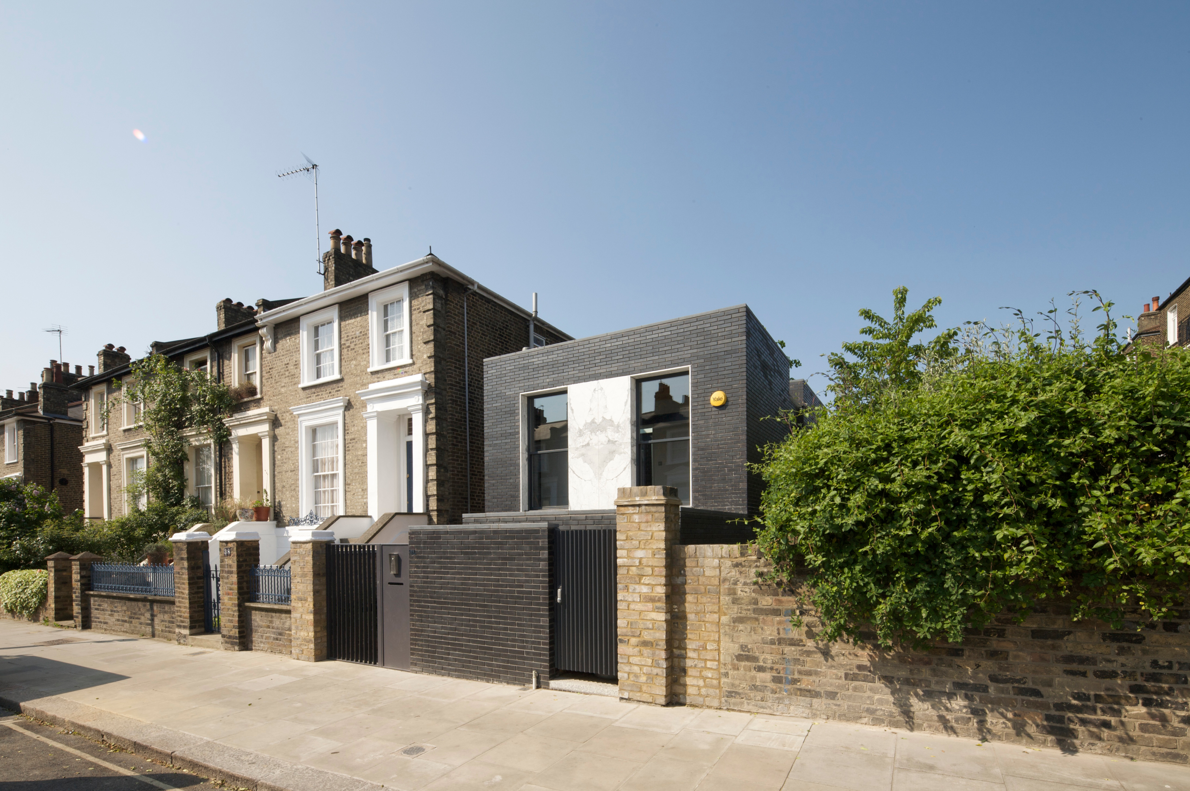 The Shadow House by Liddicoat & Goldhill - Architizer