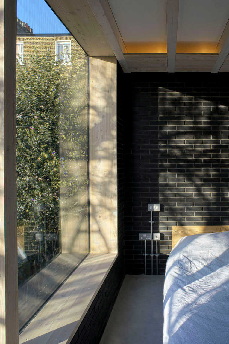 The Shadow House by Liddicoat & Goldhill - Architizer