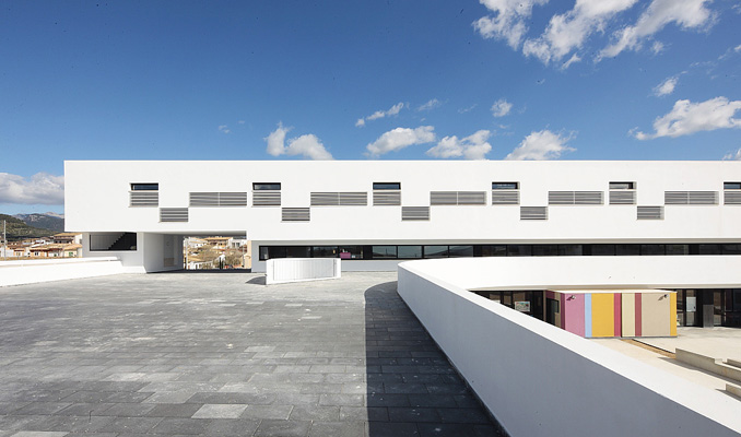 Binissalem School Complex by RipollTizon: Estudio de Arquitectura ...