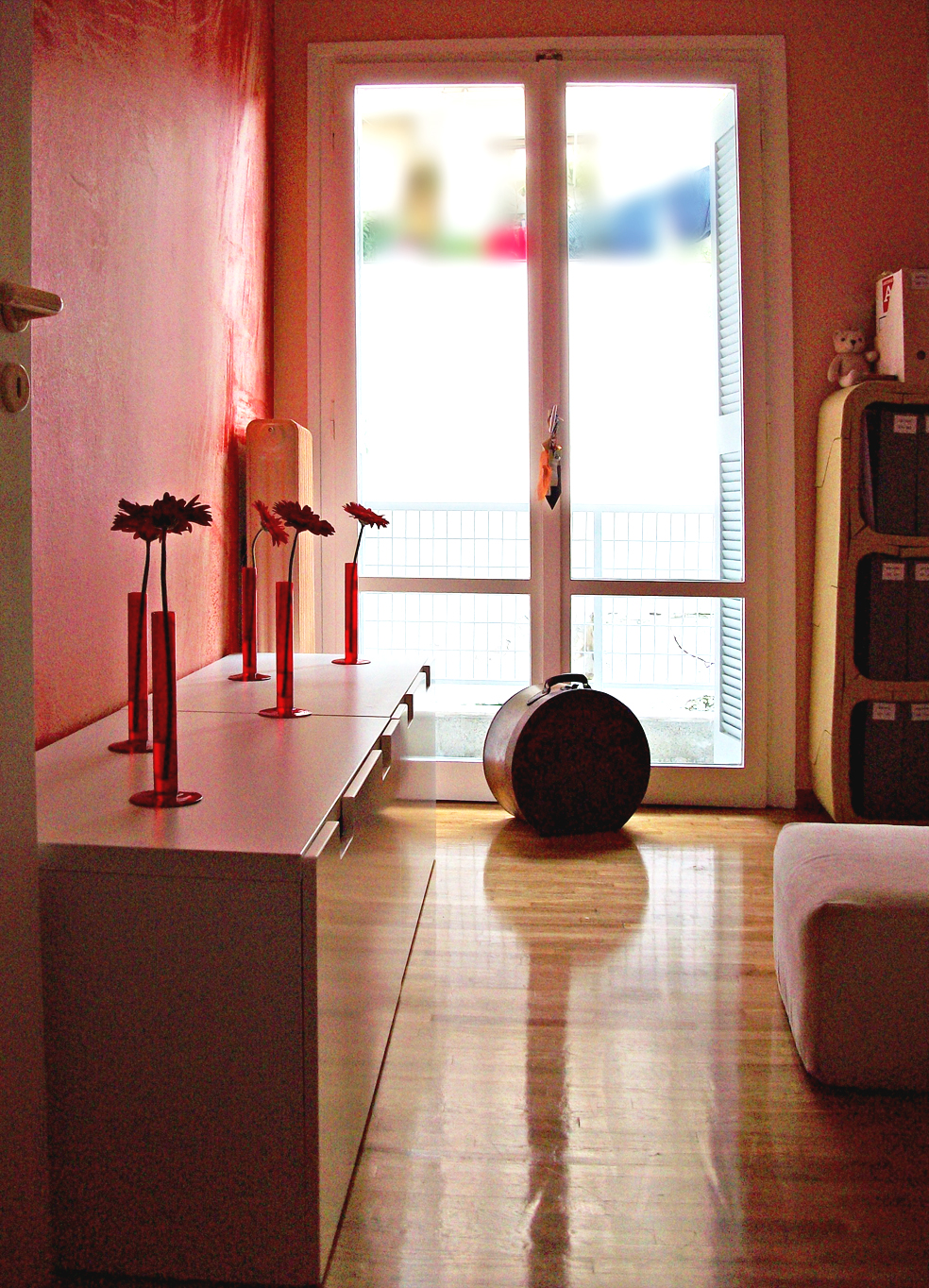 A colorful & joyful room - Architizer