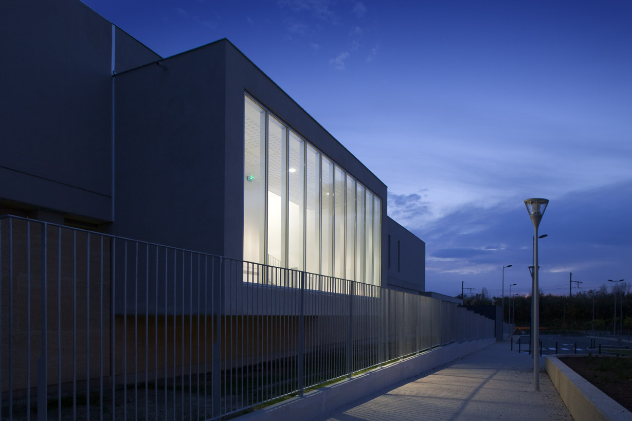 higth school in Morieres Les Avignon by NBJ architects - Architizer