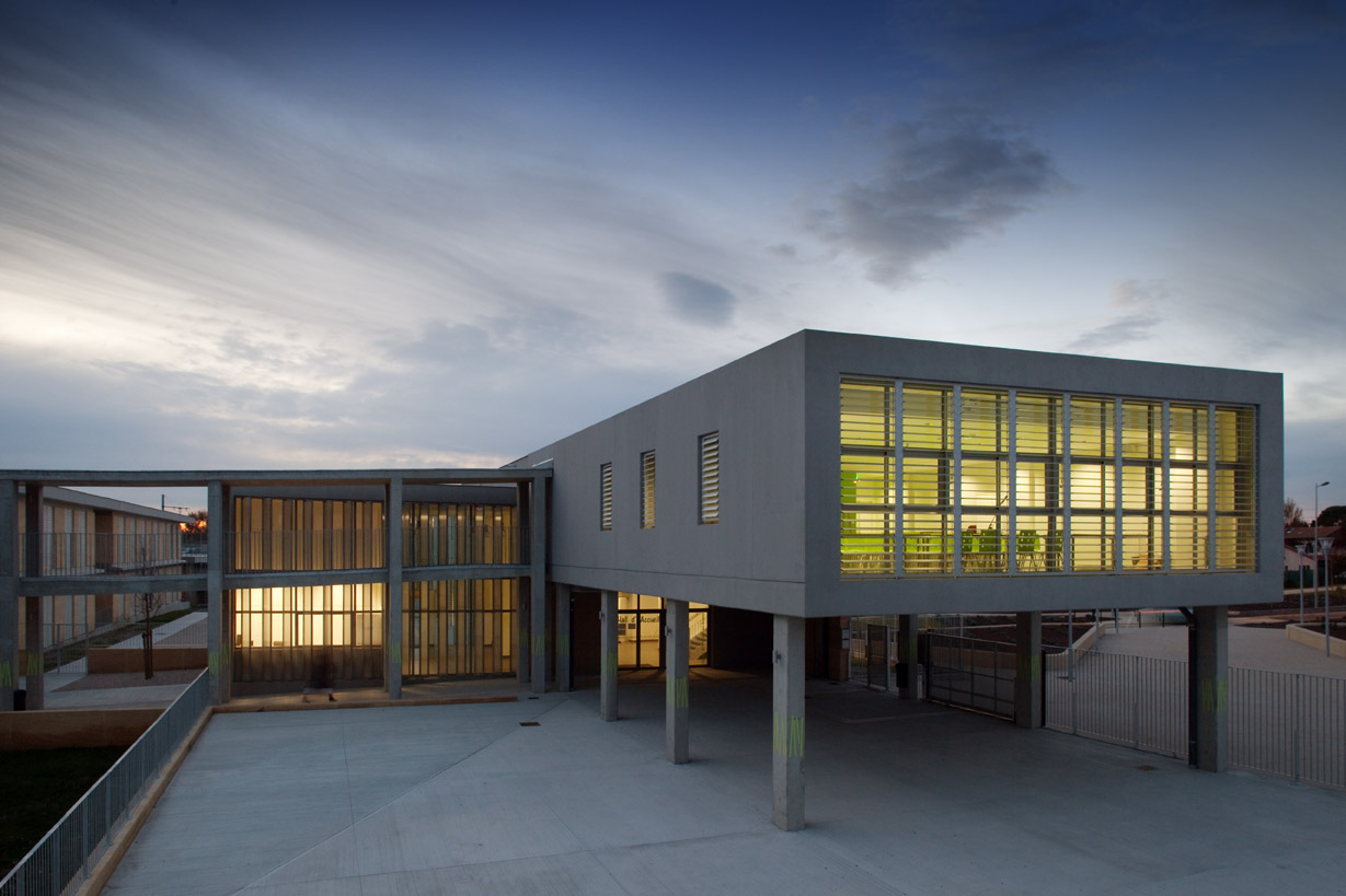 higth school in Morieres Les Avignon by NBJ architects - Architizer