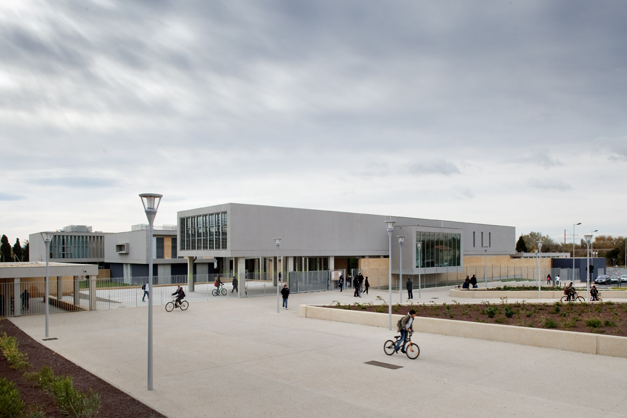 higth school in Morieres Les Avignon by NBJ architects - Architizer