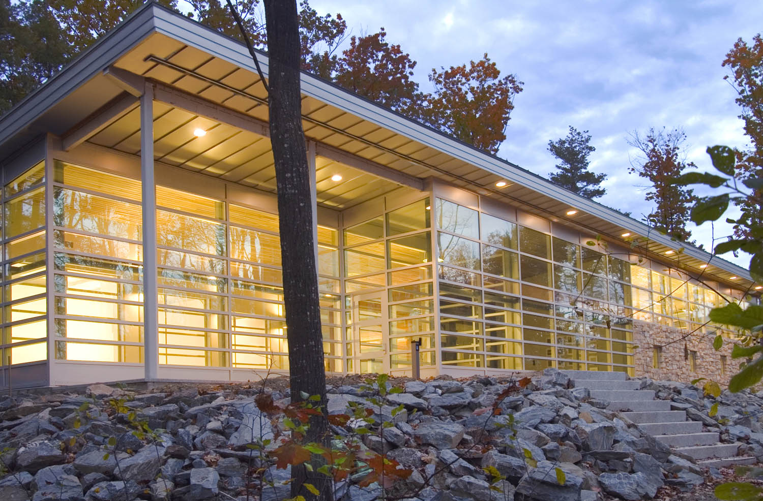 Foster Center for Student Innovation by Oak Point Associates - Architizer