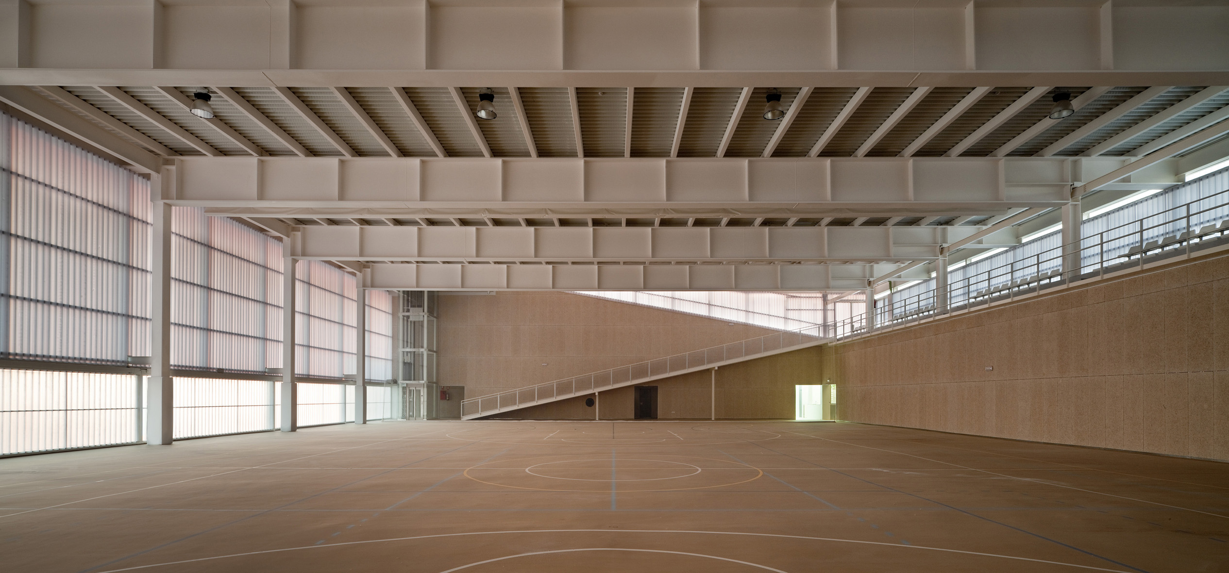 UNIVERSITY SPORTS HALL by CANVAS ARQUITECTOS - Architizer
