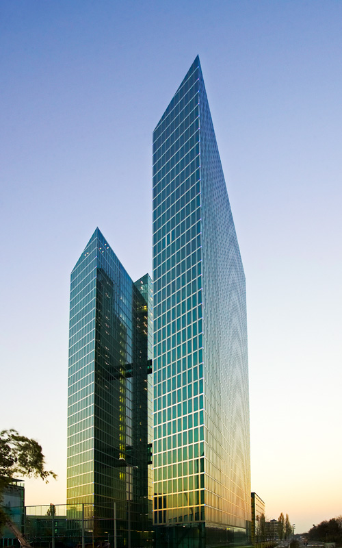 Highlight Towers by Jahn/ - Architizer