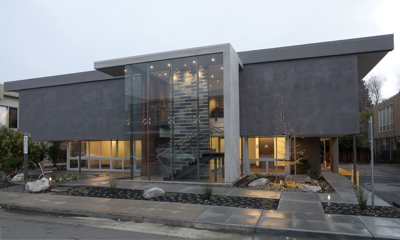 TDA Corporate Offices by modern house - Architizer