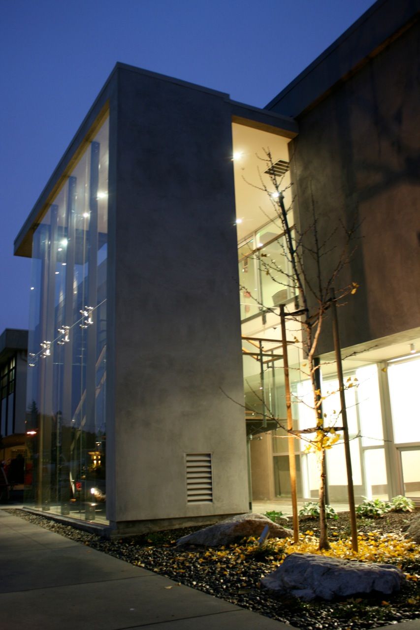 TDA Corporate Offices by modern house - Architizer