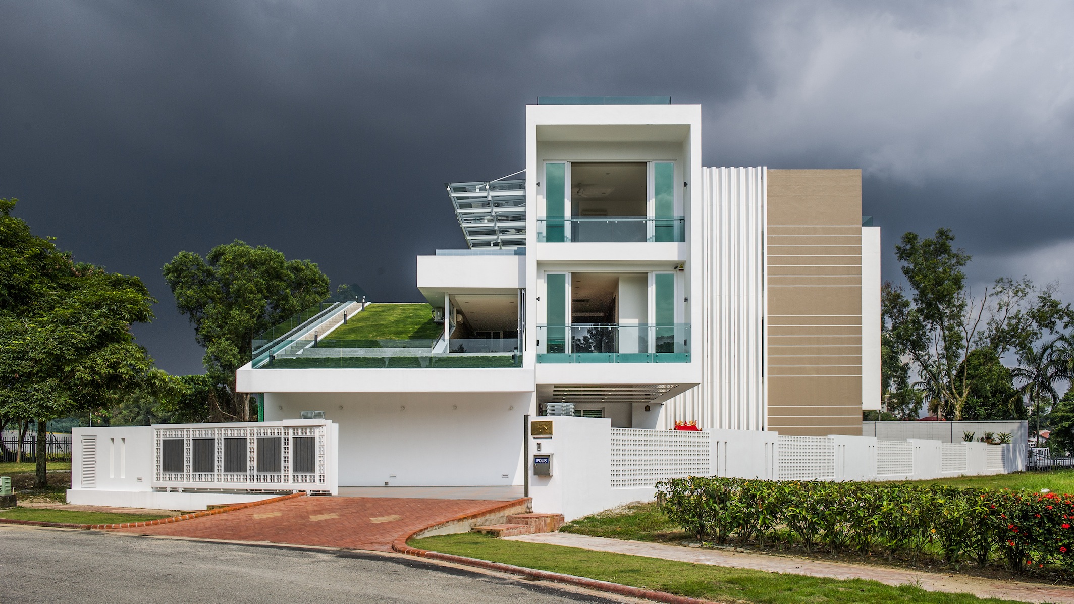 Ambi's House by DCA: Design Collective Architects, EDI: Essential ...