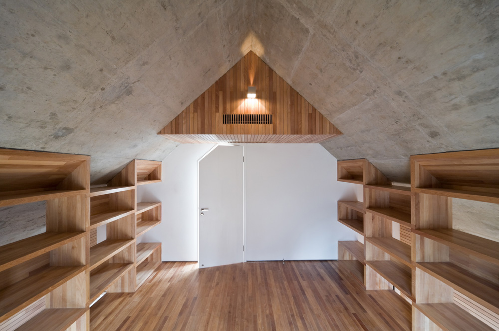 Concrete Slit House by AZL Architects - Architizer