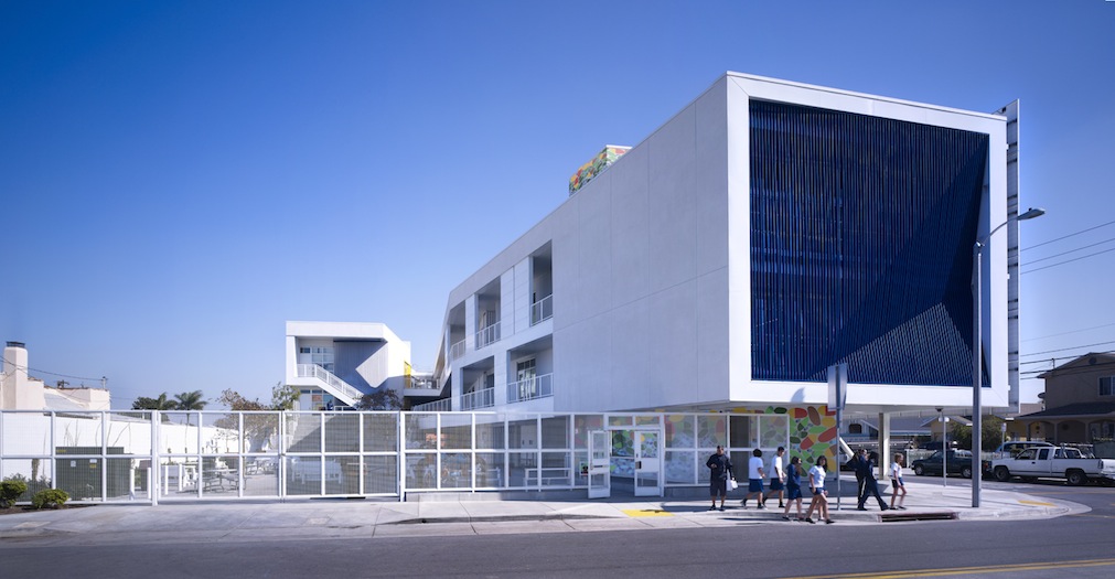 Green Dot Animo Leadership High School by Brooks + Scarpa Architects ...