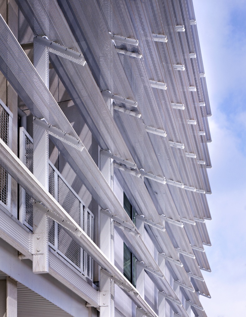 Green Dot Animo Leadership High School by Brooks + Scarpa Architects ...