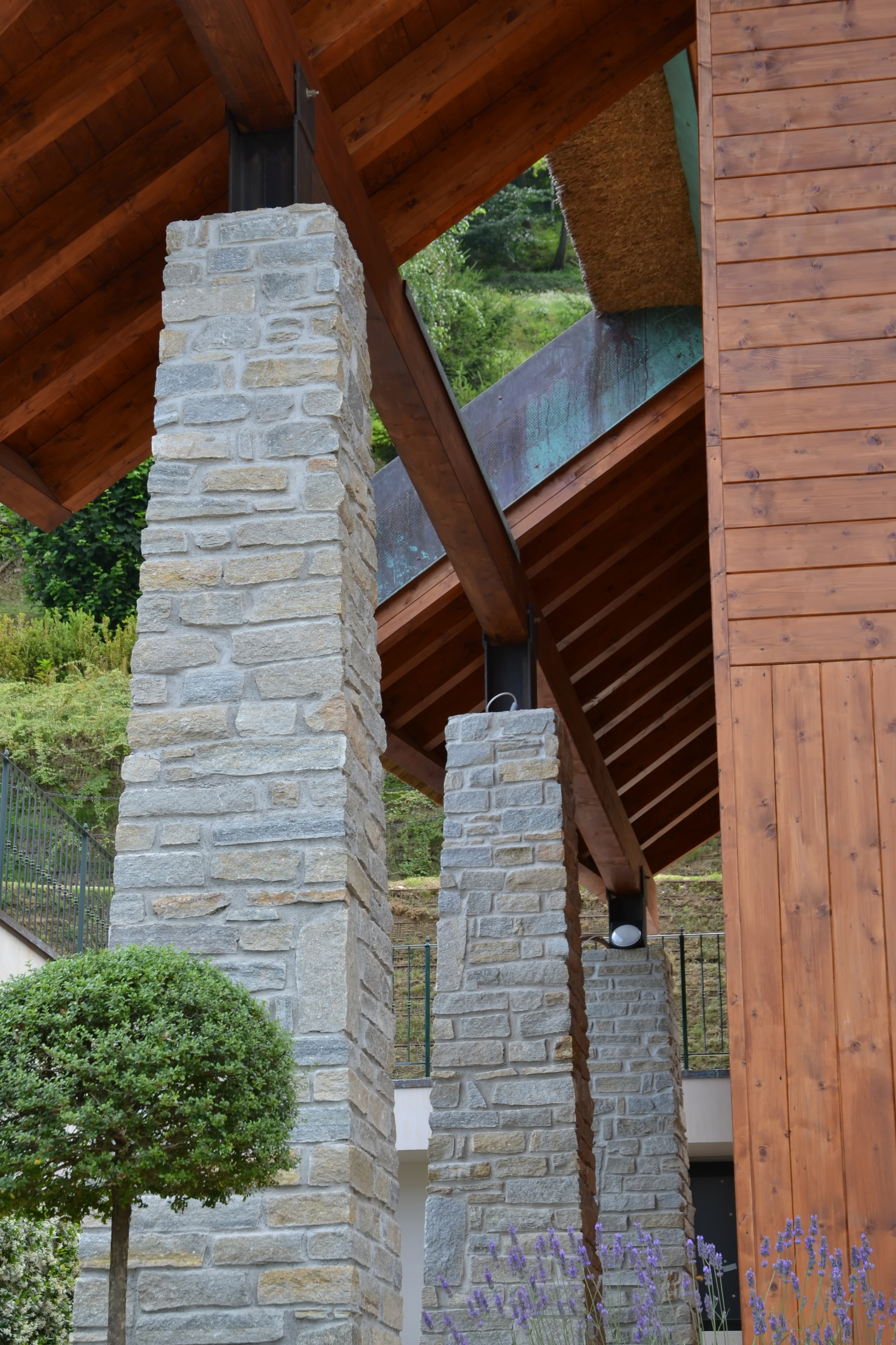 Stone, wood and straw - Architizer