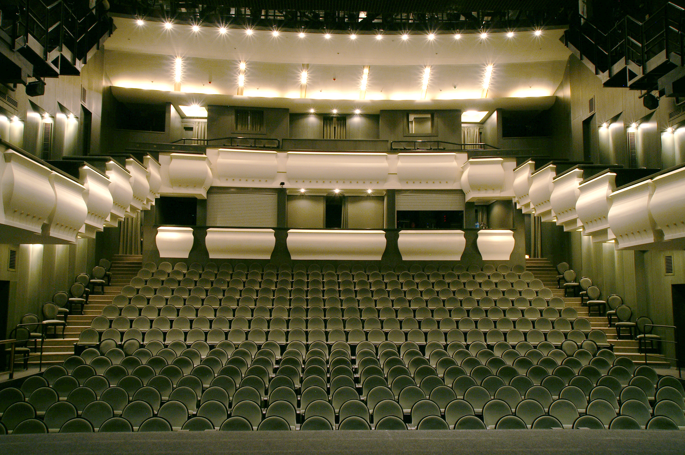 Fomenko Theatre - Architizer