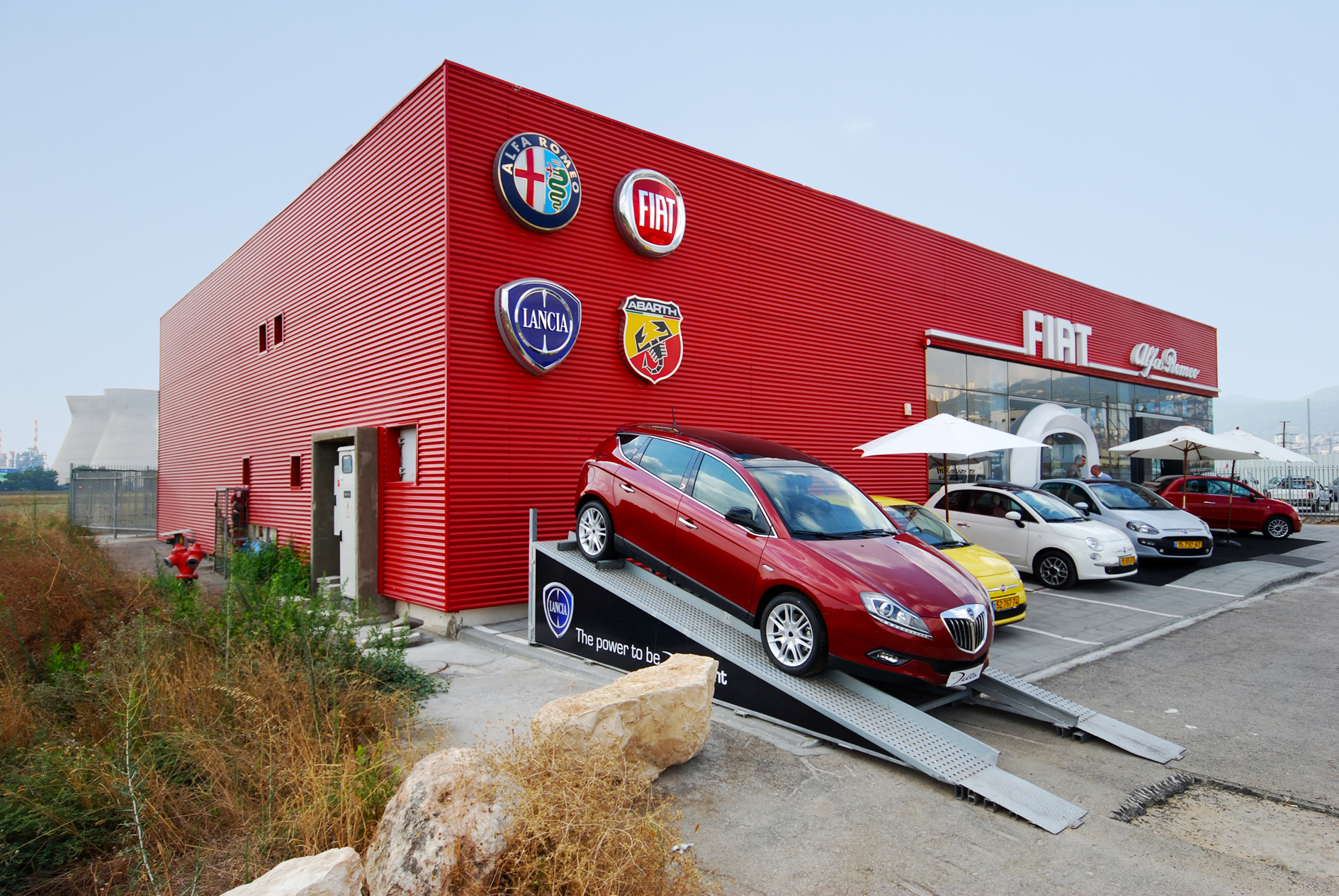 Alfa Romeo Fiat Car Agency - Architizer