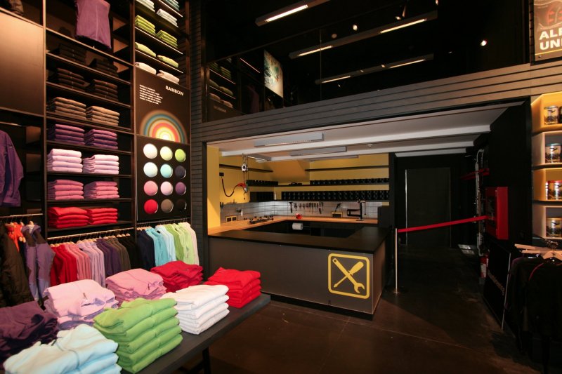 Salewa Flagship Store - Architizer